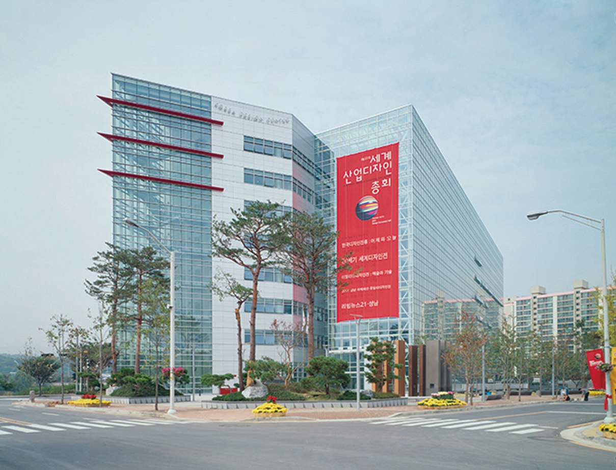 Fujitec Global Website｜Elevators, Escalators, Moving Walks