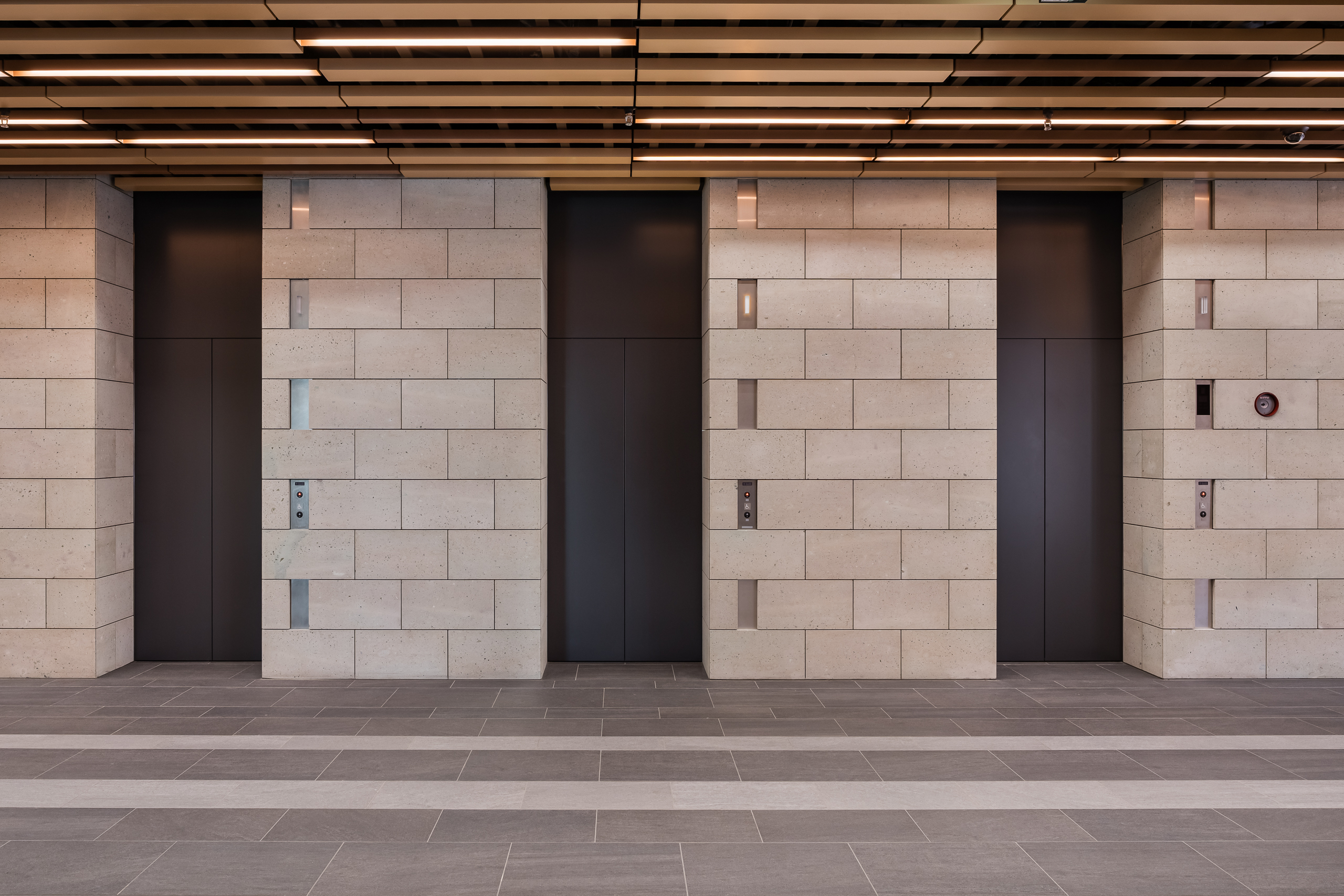 Urecious Komatsu - Fujitec Global Website